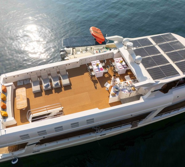 VISION Yacht Charter Details, Salim Craft | CHARTERWORLD Luxury Superyachts